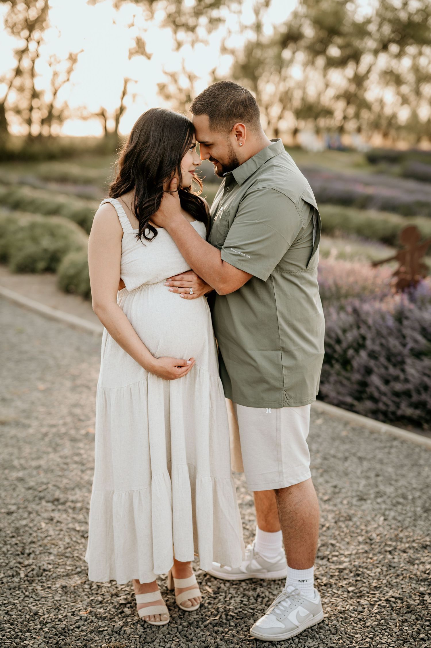 Dreamy Maternity Session at Blue Mountain Lavender Farm - Sydney ...