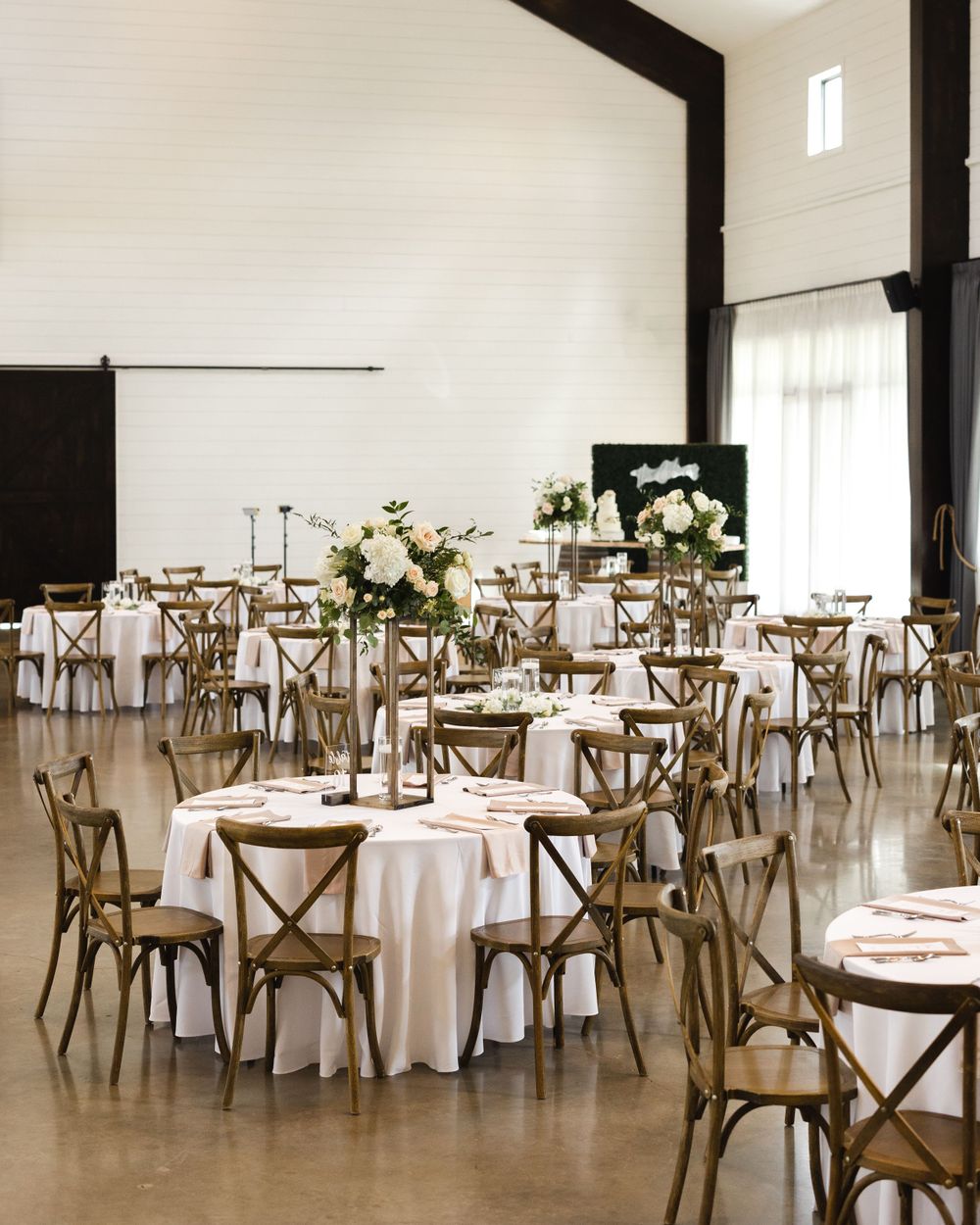 Rainy-Day Wedding at Deep in the Heart Farms | Brenham, TX - Kendall ...