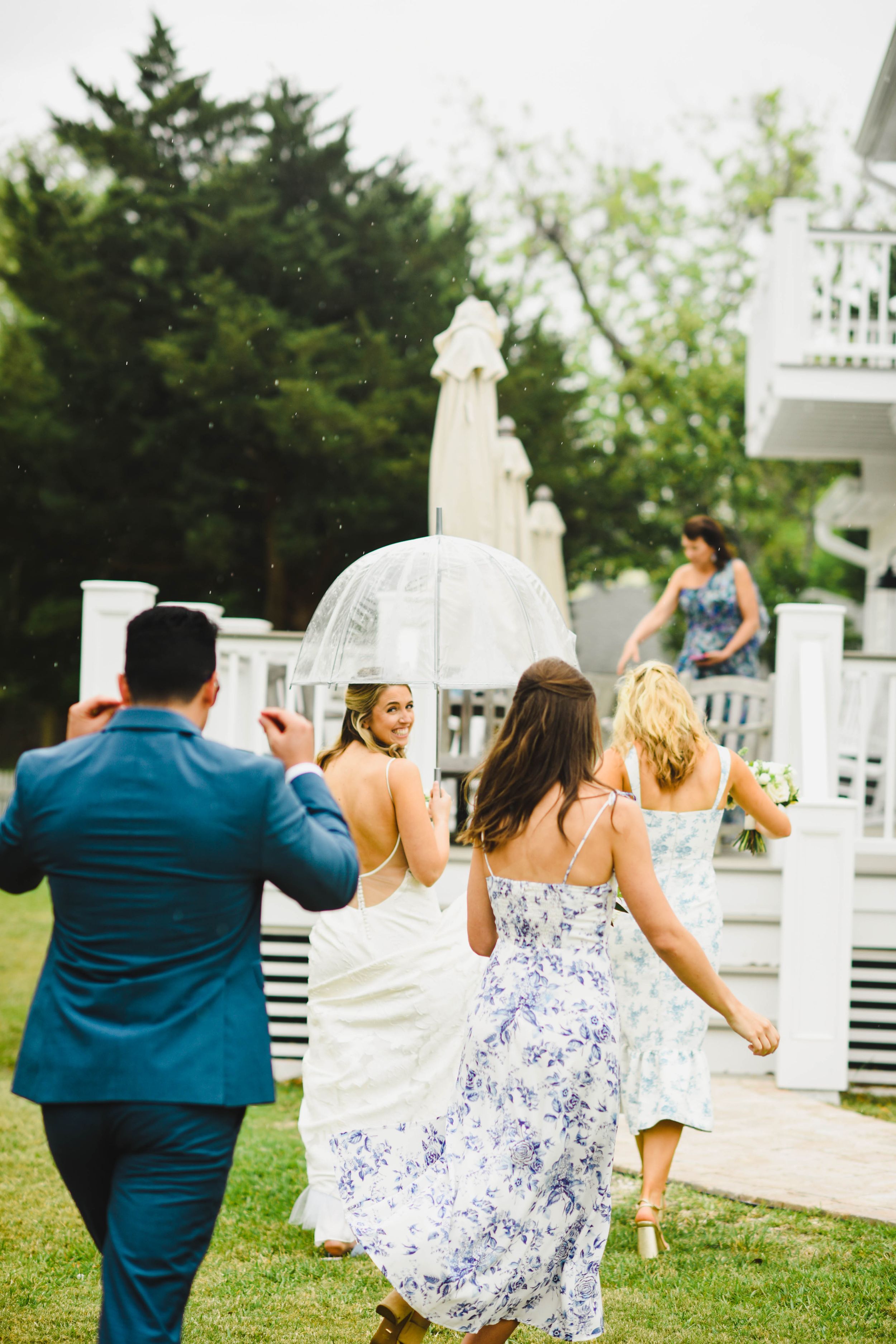 Allie + Alex's Wedding in Beaufort, NC - Visuals by Helen Powell