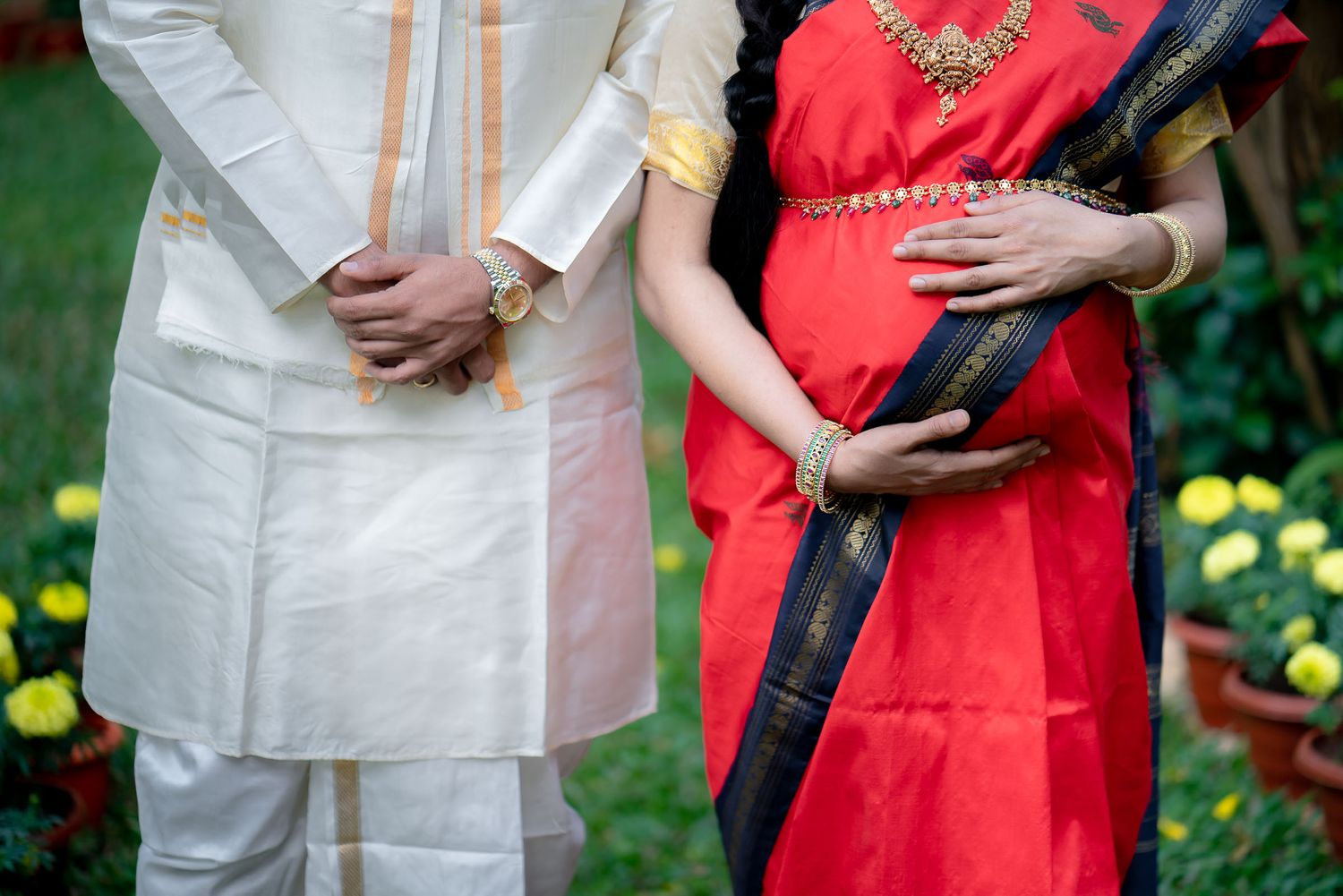 Indian Traditional Maternity Shoot in Six yards of Elegance [ South ...