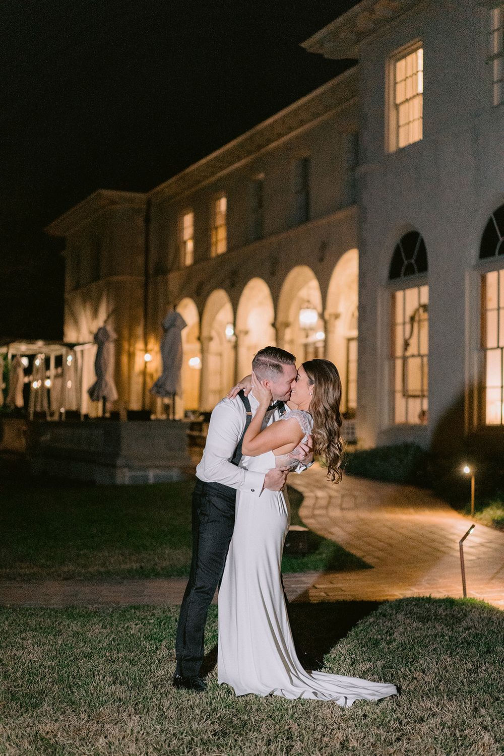 Commodore Perry Estate Wedding - Sarah Tribett Photography