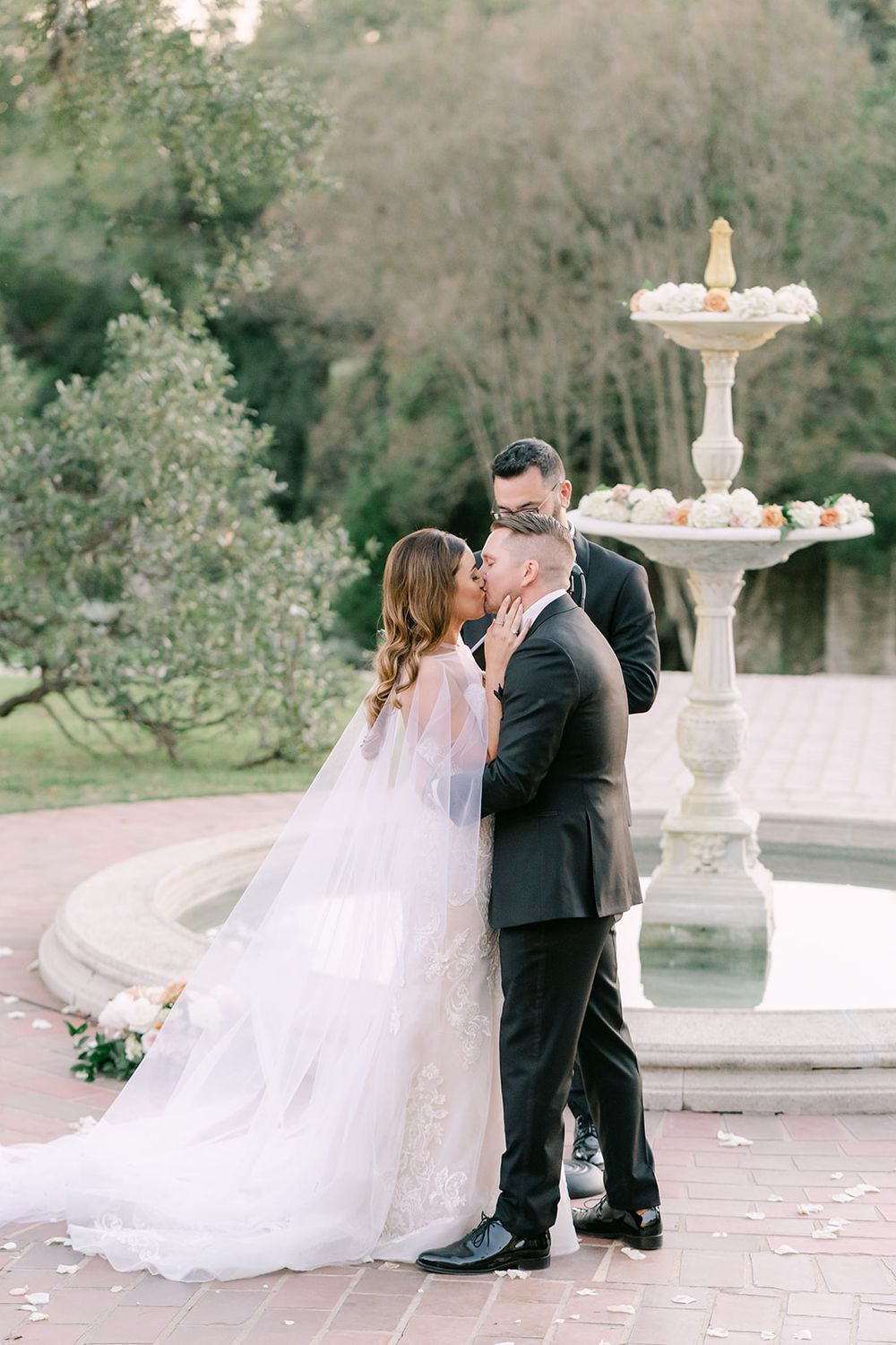 Commodore Perry Estate Wedding - Sarah Tribett Photography