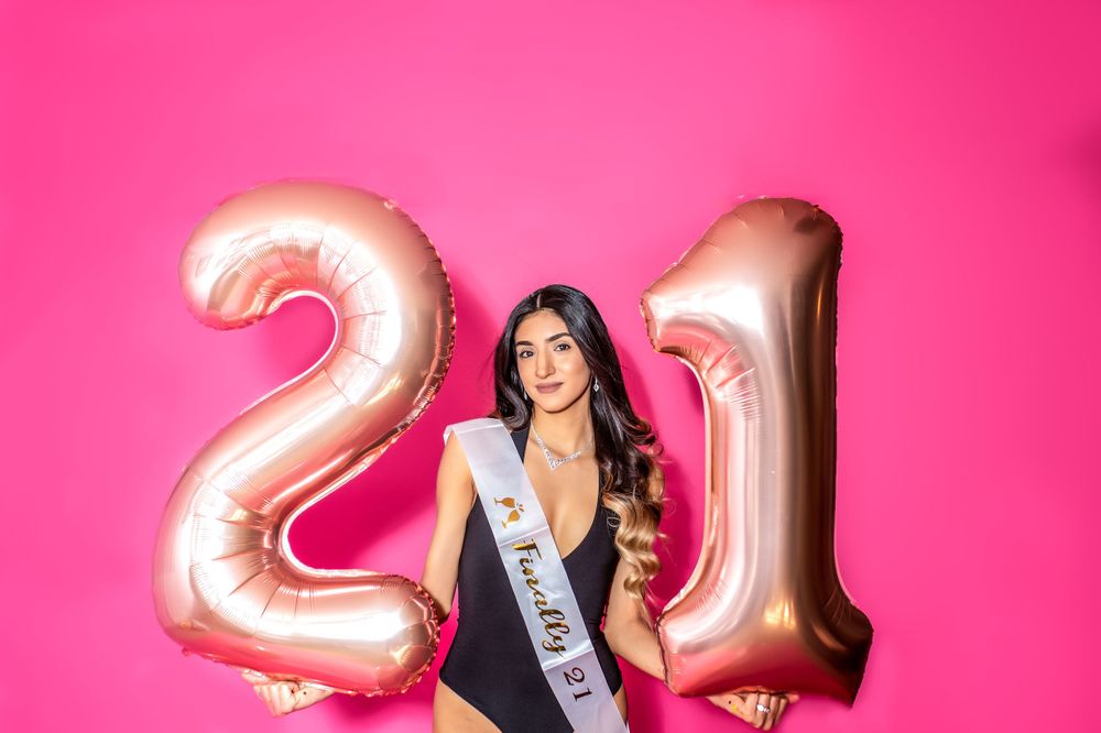 How to take Amazing in home Studio Like photos for your 21st Birthday ...