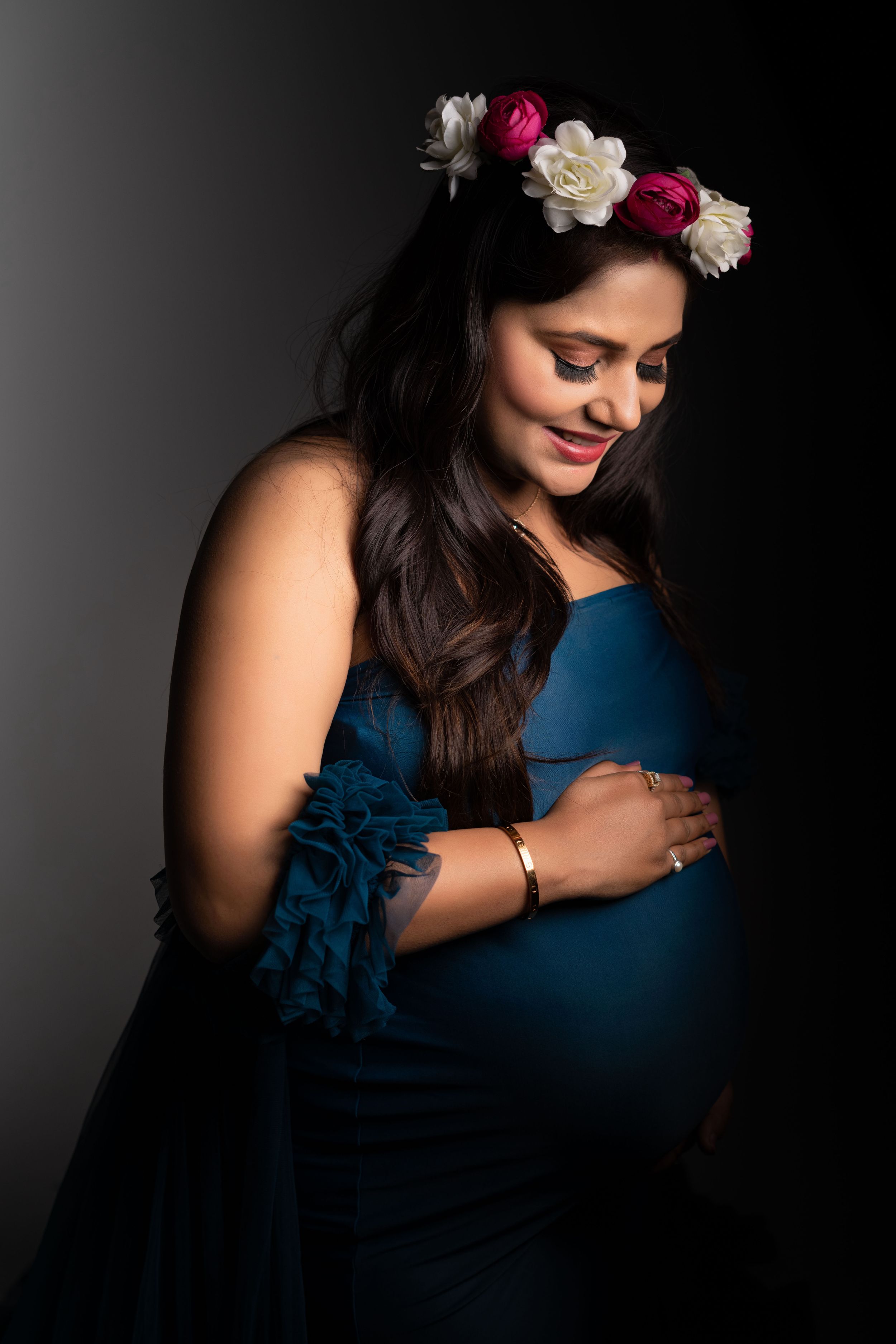 Top Maternity photoshoot in Faridabad - "Impresio Studio - Premier ...