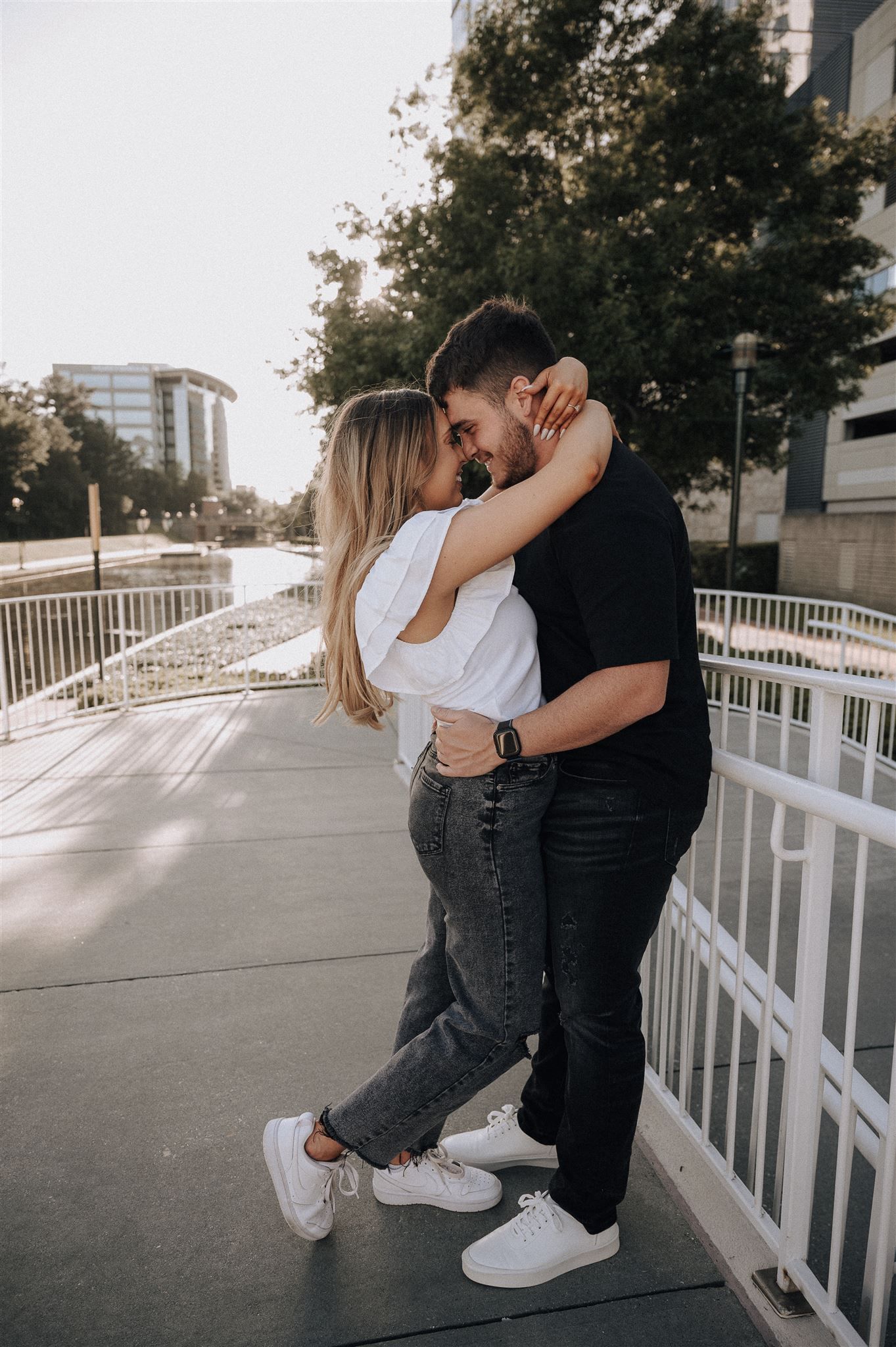 Super Joyful and Playful Couples Photo Shoot | The Woodlands, Tx