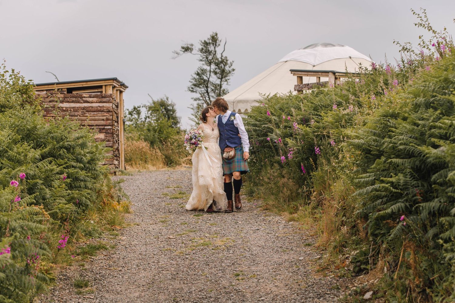 Chloe Burns Photography | Ayrshire Wedding Photographer