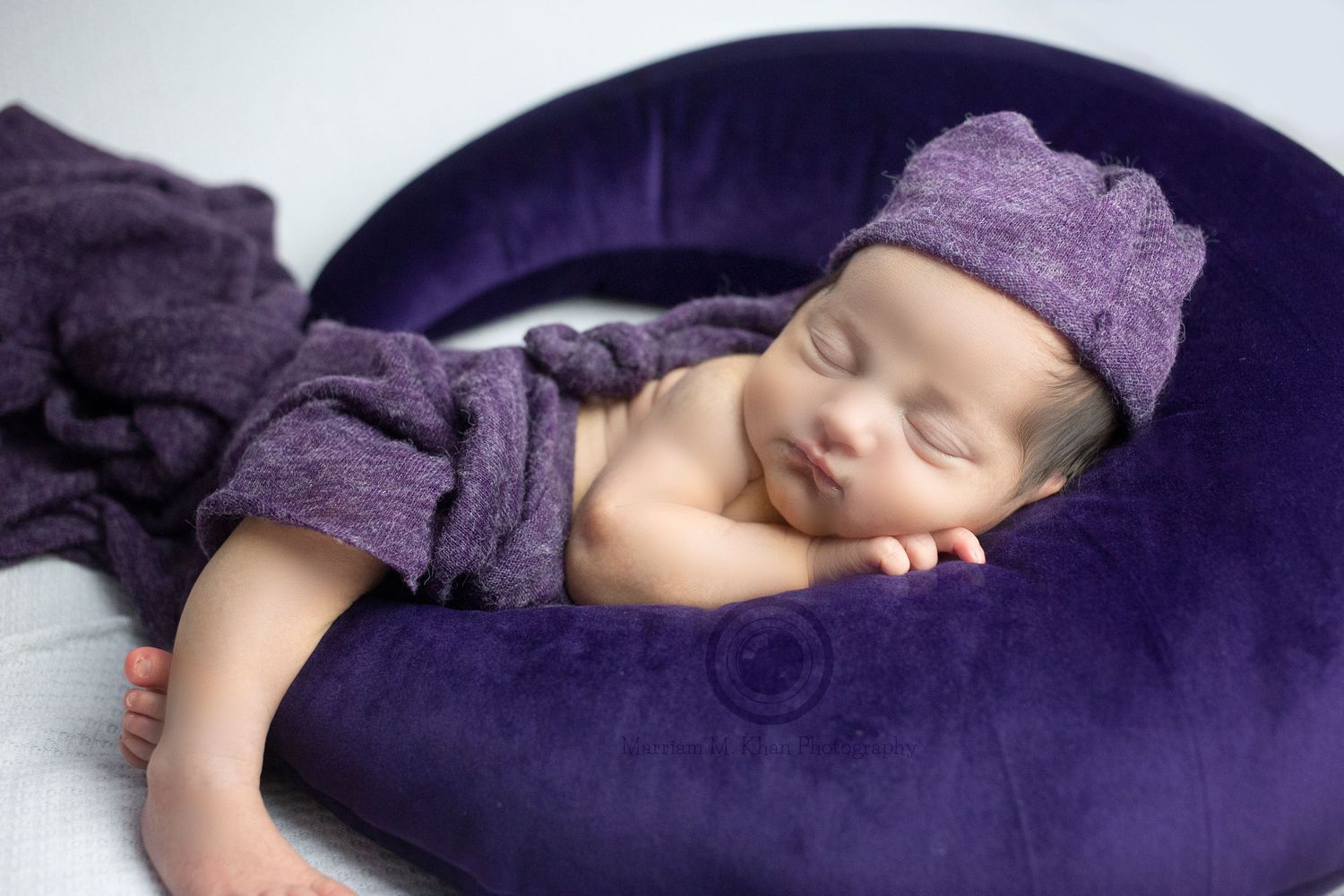 Contact - MMK Newborn Photography Studio- Mississauga