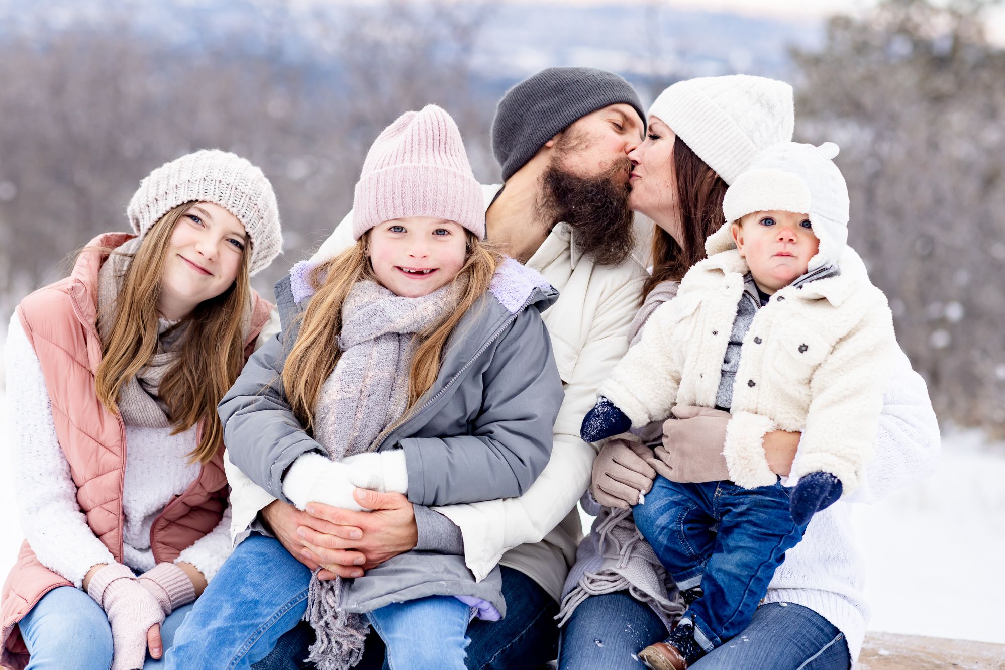 Family Snow Session by the Mountains / Colorado Springs Family ...