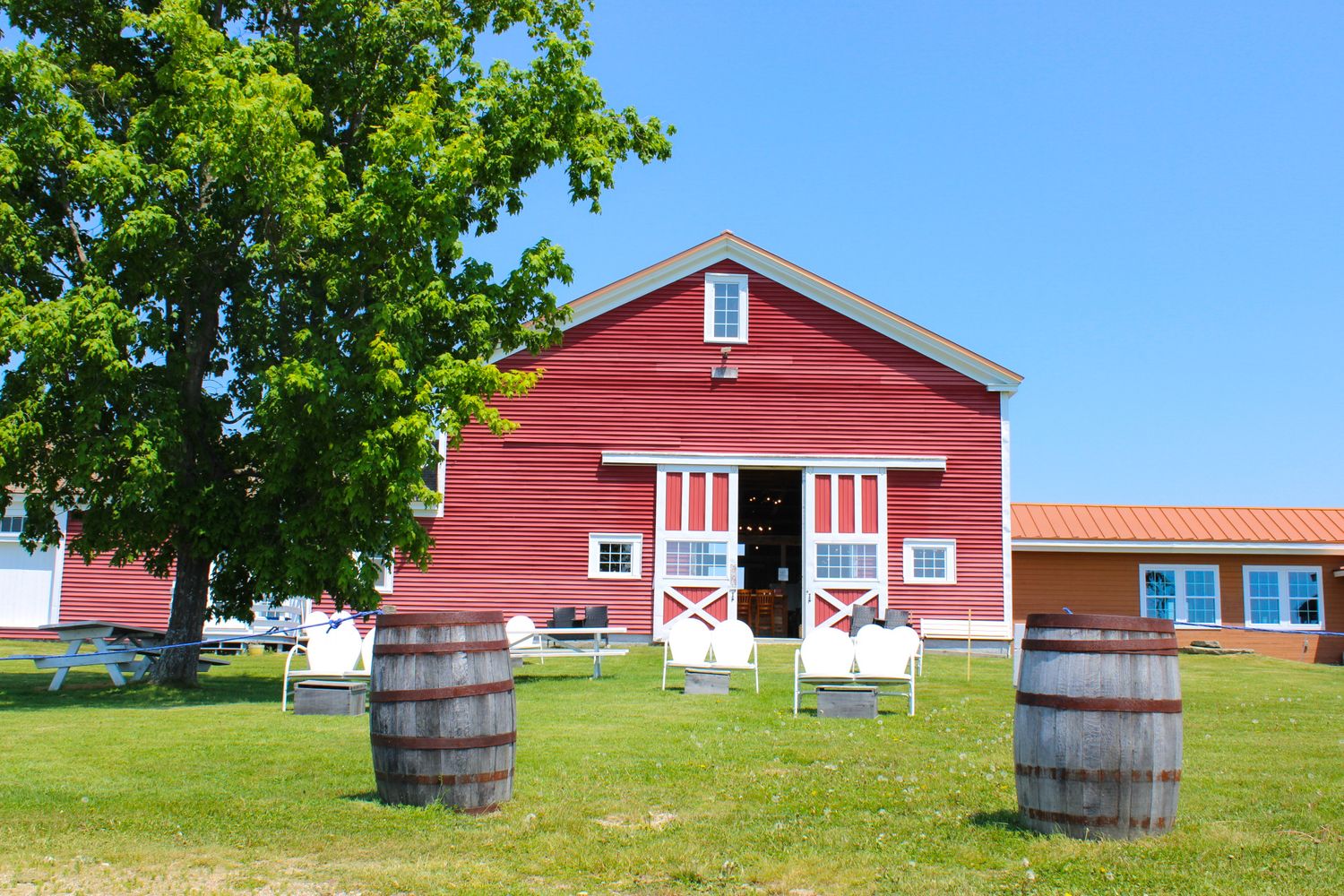 Tasting Room - Vista of Maine Winery & Cidery, Wedding Venue, Apple ...