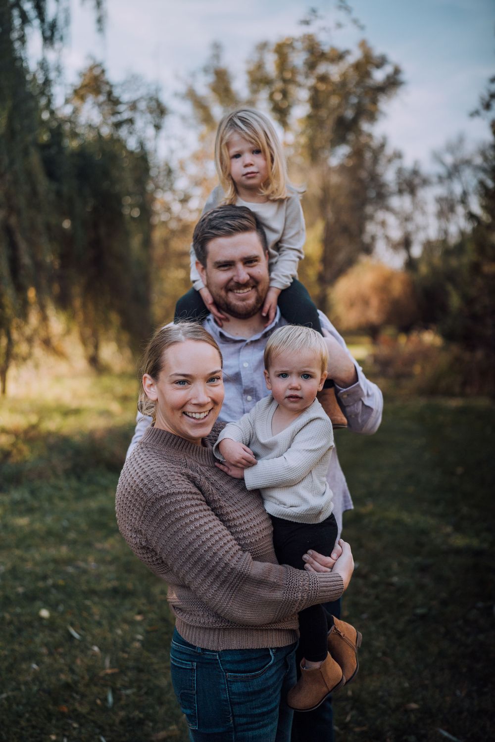 What is the Difference Between Posed & Lifestyle Photography? - Anna ...