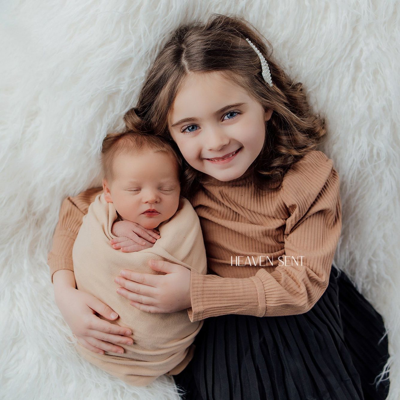 8 Tips for Successful Sibling Photos - Heaven Sent Photography