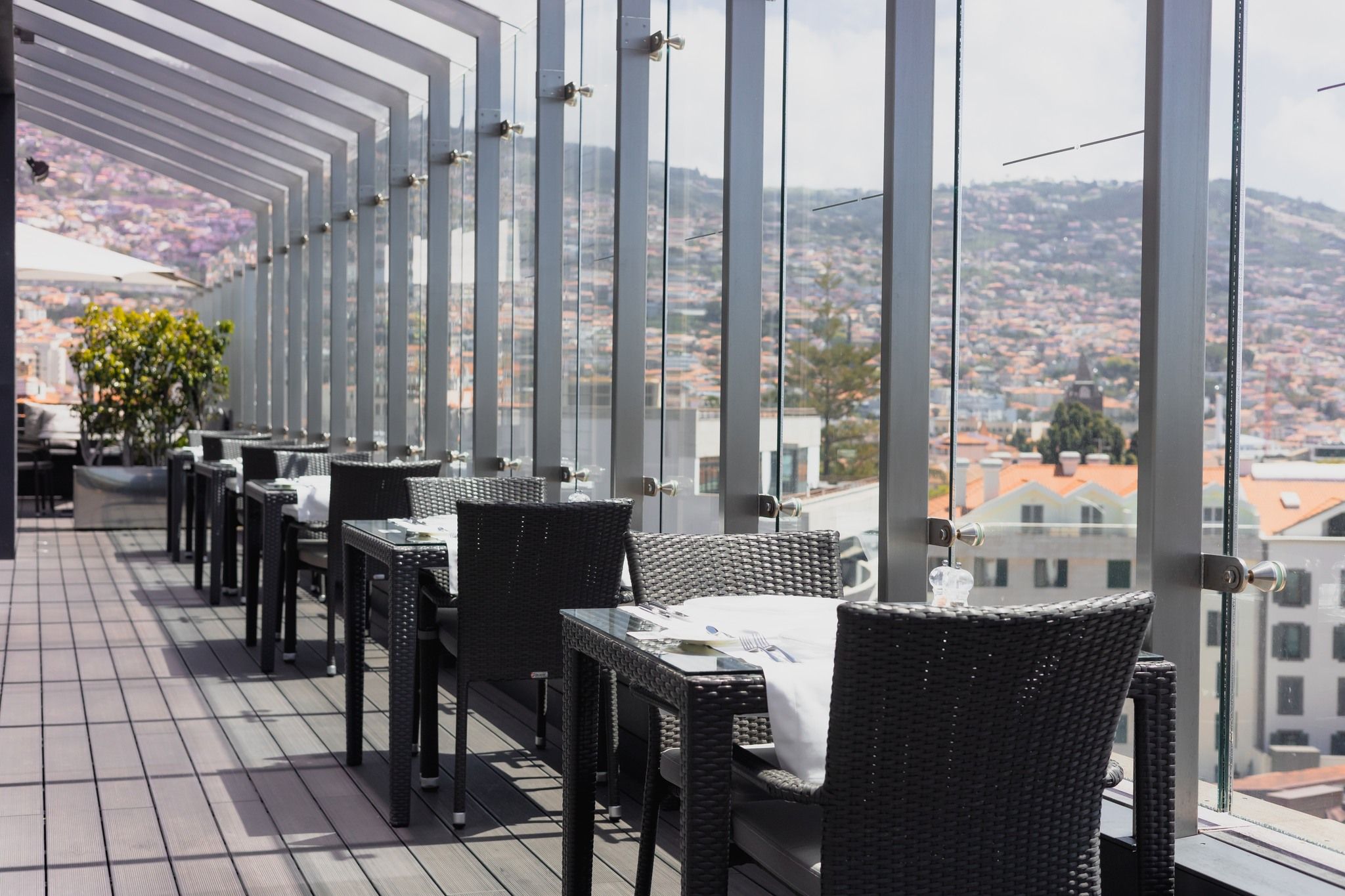 Top 9 Romantic Restaurants in Madeira: Where Gastronomy Meets ...