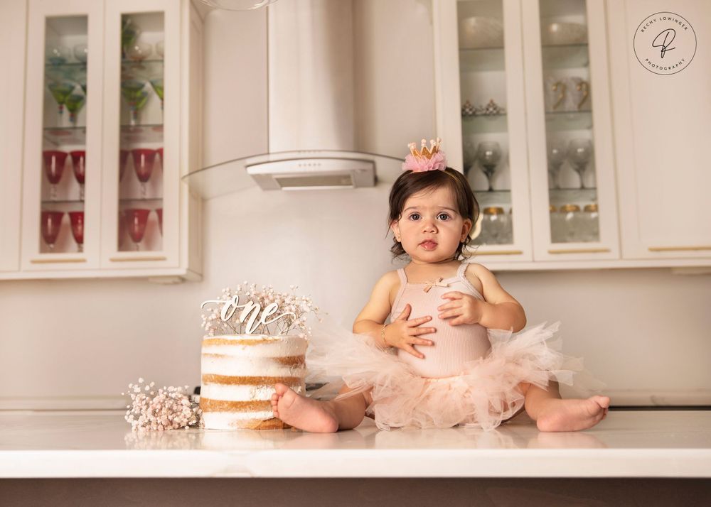 Cake Smash - Rechy Lowinger Photography