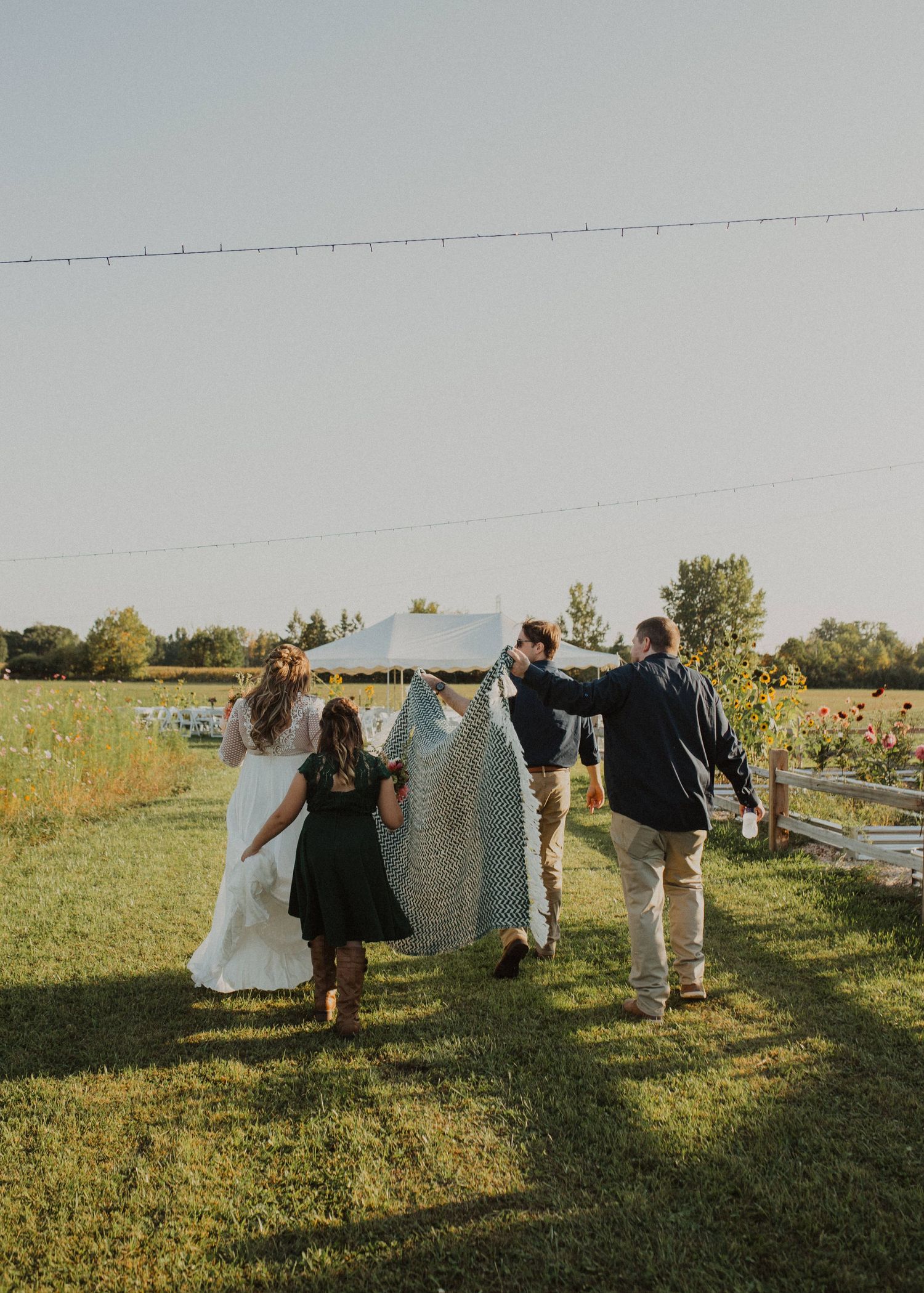 Shea + Jillian // Backyard Wedding - Dakota Puckett Photography ...