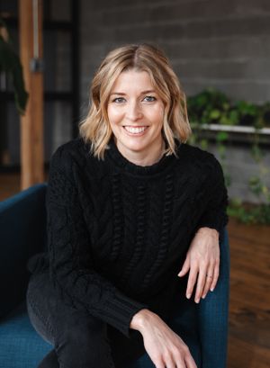 Headshots - What to Wear + How to Prepare - Jill Neil Photography