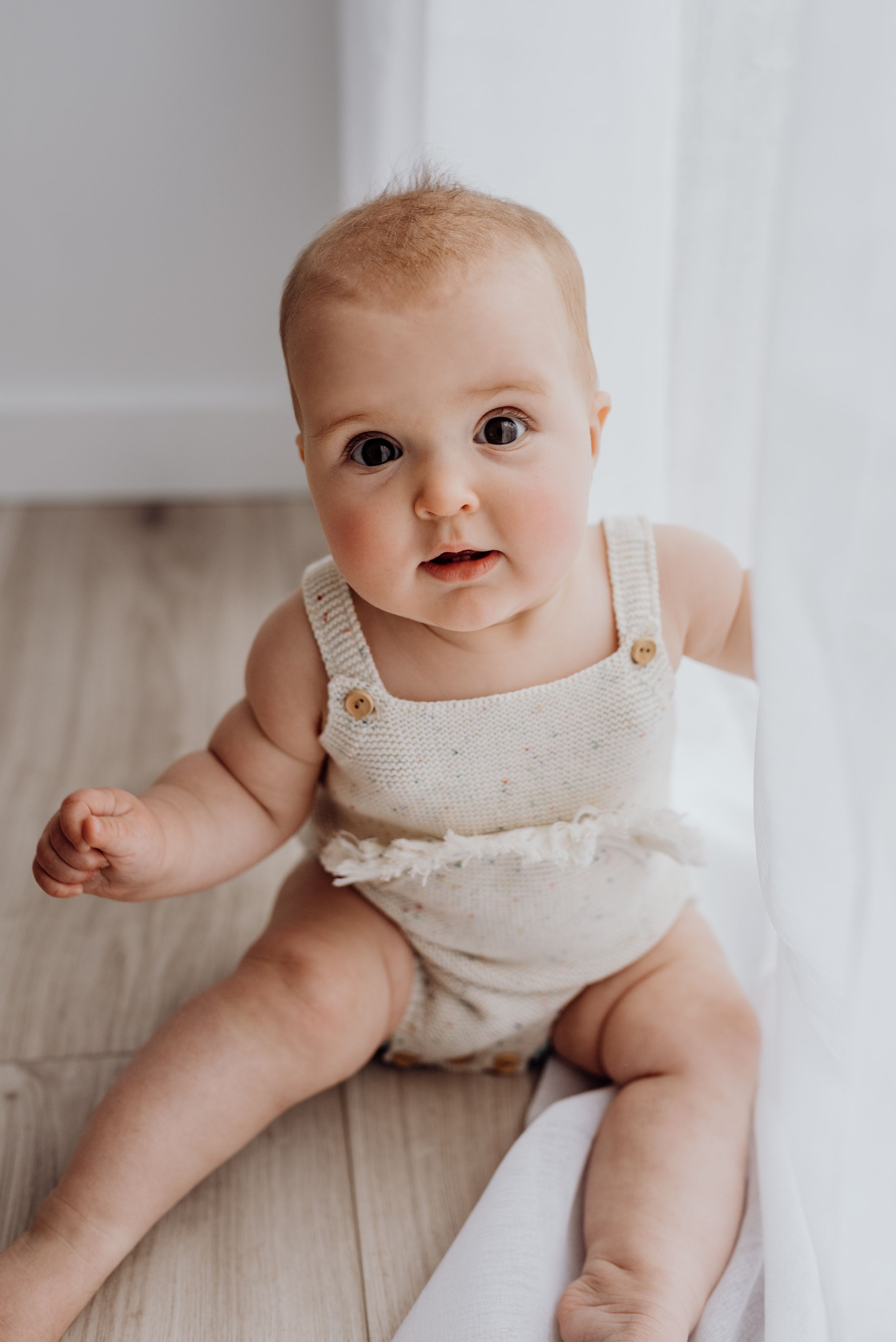 Baby Milestone Photoshoots - Sitter Sessions - Karen Williamson Photography