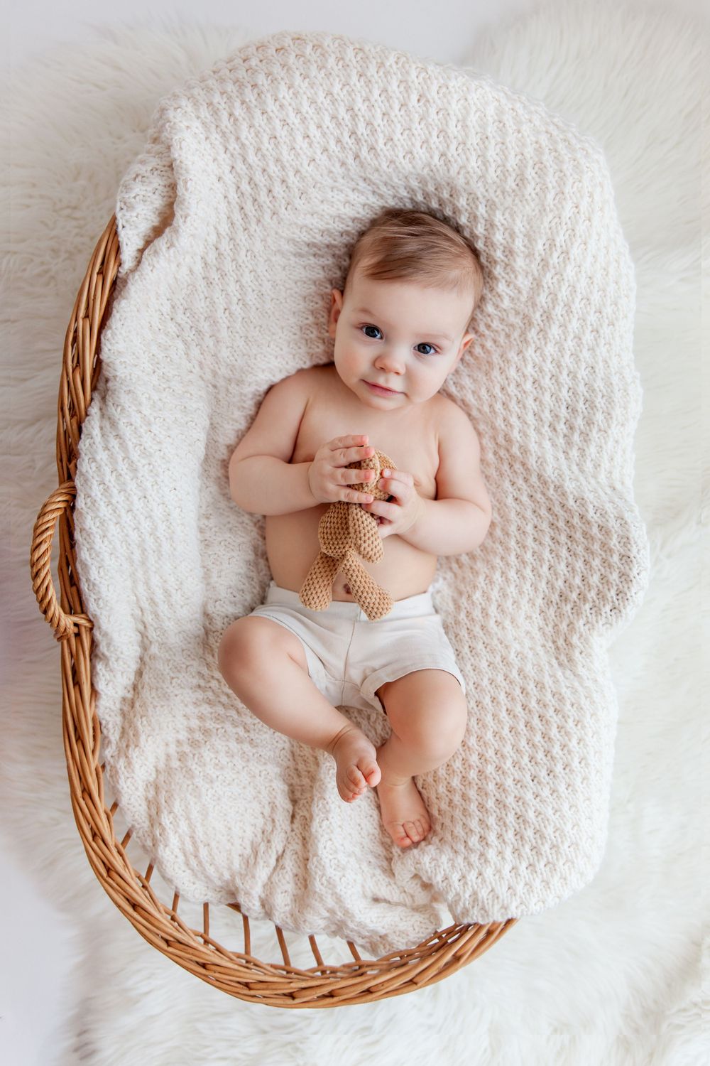 What is a sitter session? - Jackie O Photos - Hamilton Newborn Photographer