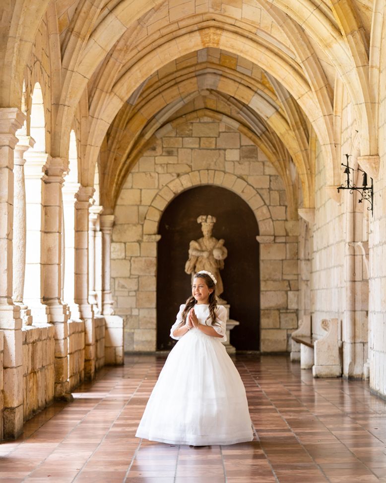 Communion - Enrique Muñoz Studio