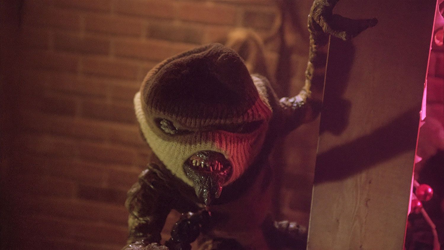Bandit Gremlin's Gun - The Gremlins Museum