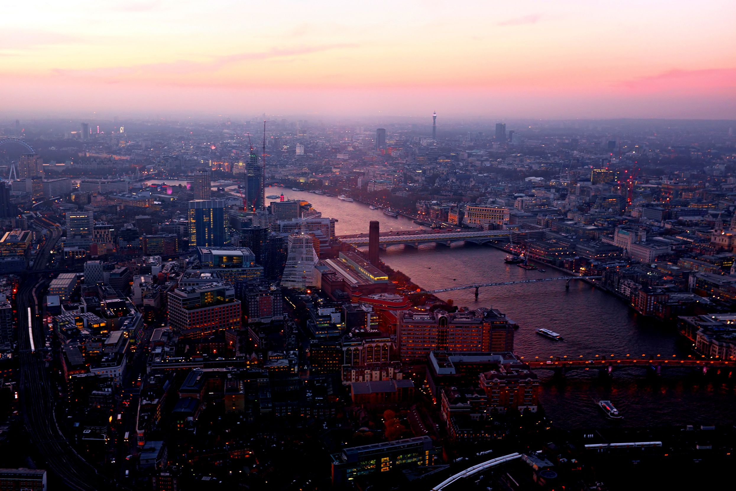 Photographer London - Videography - Headshots & Portraits - Sam ...