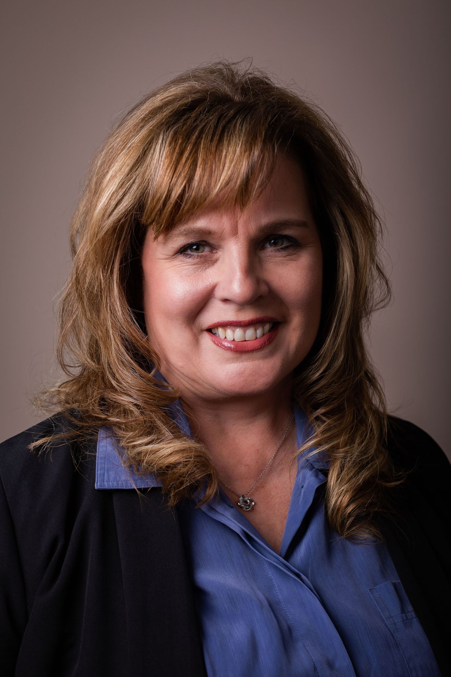 Headshots + Branding - Photography by Hannah Elizabeth