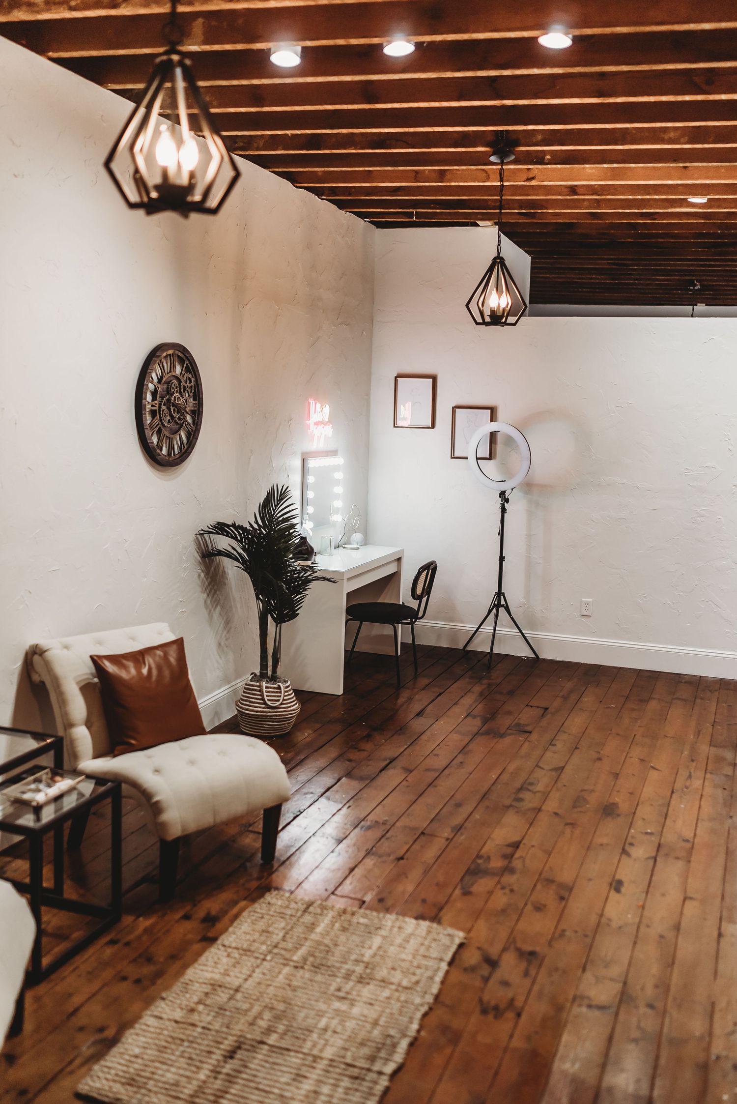Affordable Studio Space for Photographers in - Lee Grace Photography