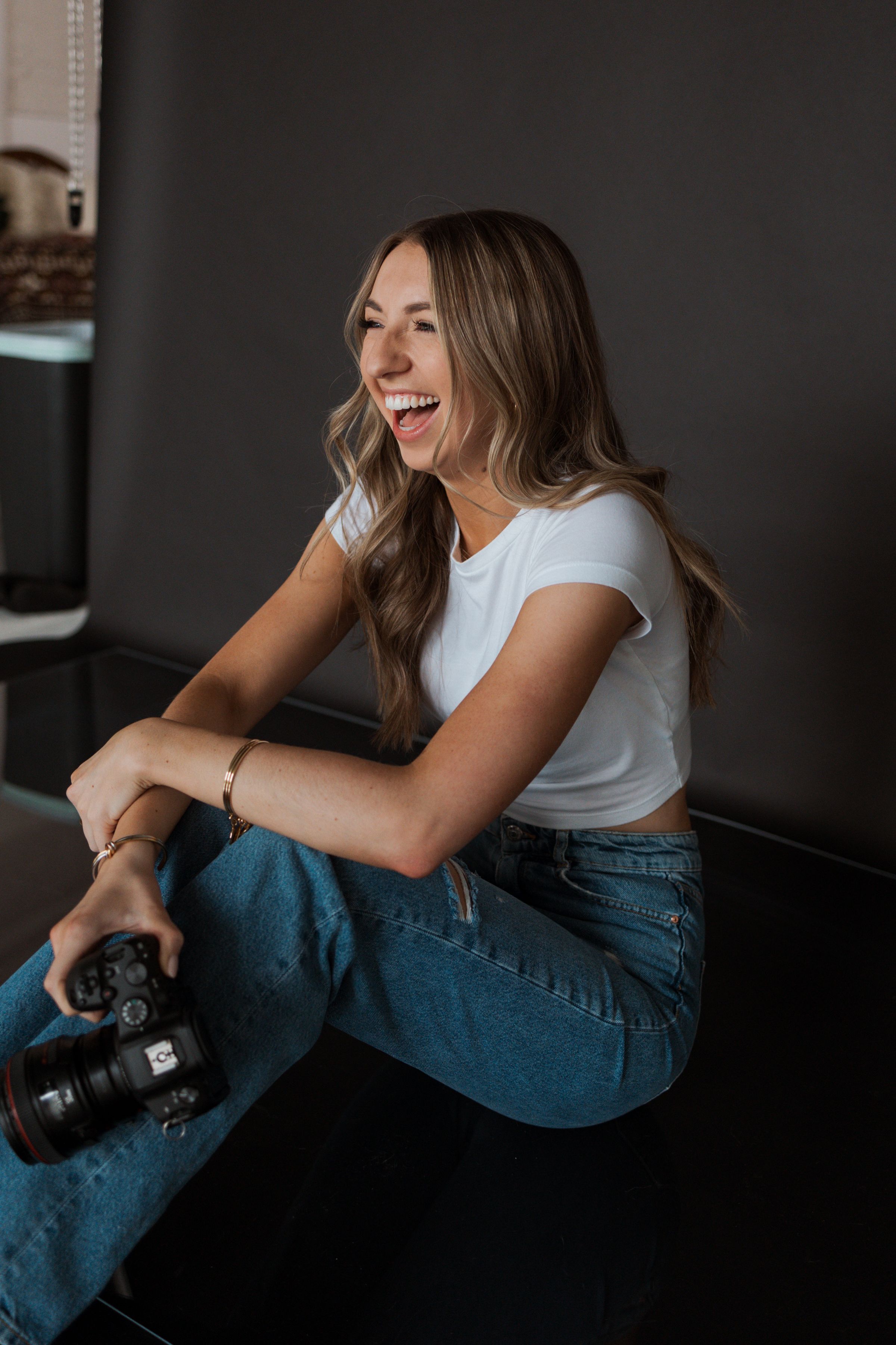 About - Cassandra Elizabeth Photo