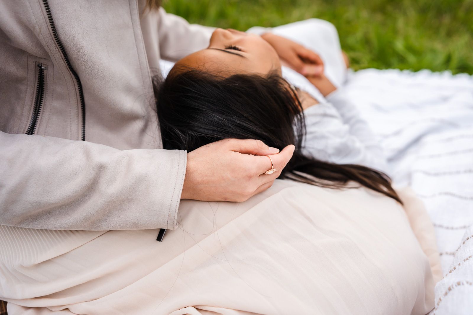 Spring Family Photo Outfits, Juanita Bay Park - Ling Ling Zheng Photography
