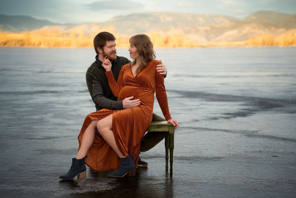 Maternity - Shadow & Light Birth Photography