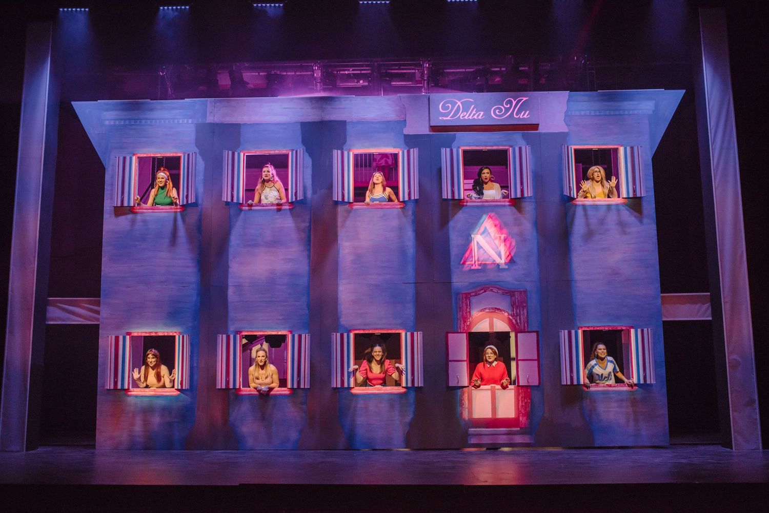 Stage Photographer - Tracey Leigh Images - Versatile Photographer