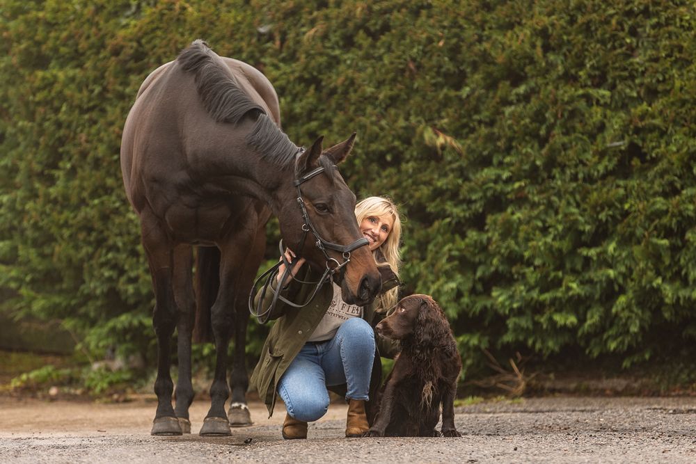 Megan & Dolly - Imogen Moon ABIPP - Equine & Dog Photographer In Derbyshire