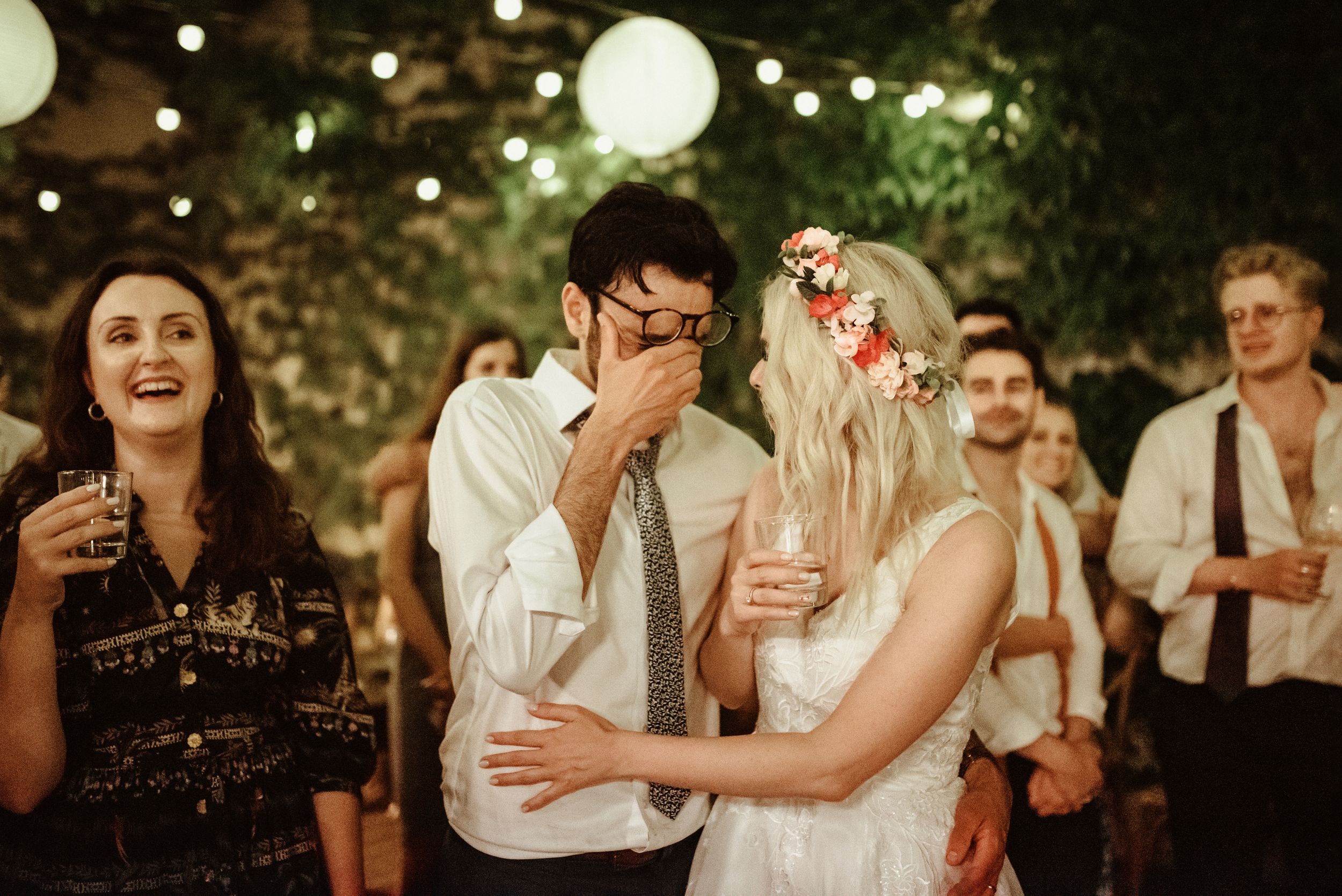 Láskyplné | Uvoľnené svadobné portrétne fotenie - Láskyplné | Svadobná ...