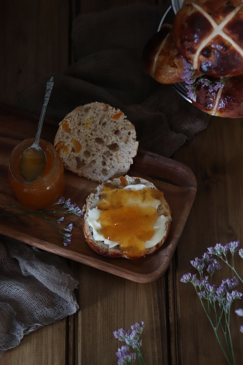 Hot Cross Bun - Three Pod Studio