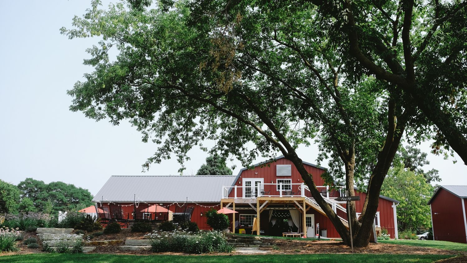 Rustic Manor 1848 - Manor Studios 1848