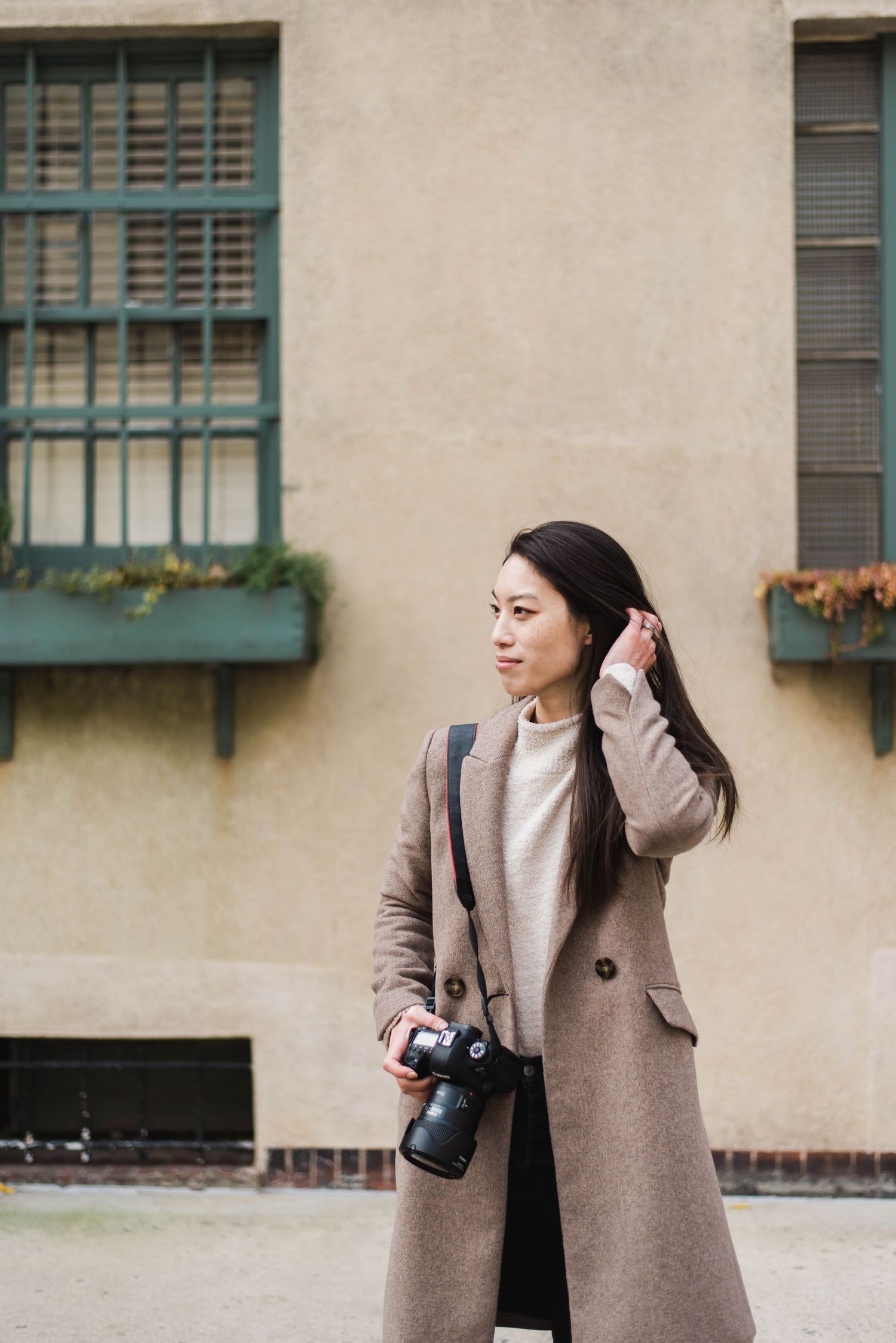 About - Laura Cheng Photo