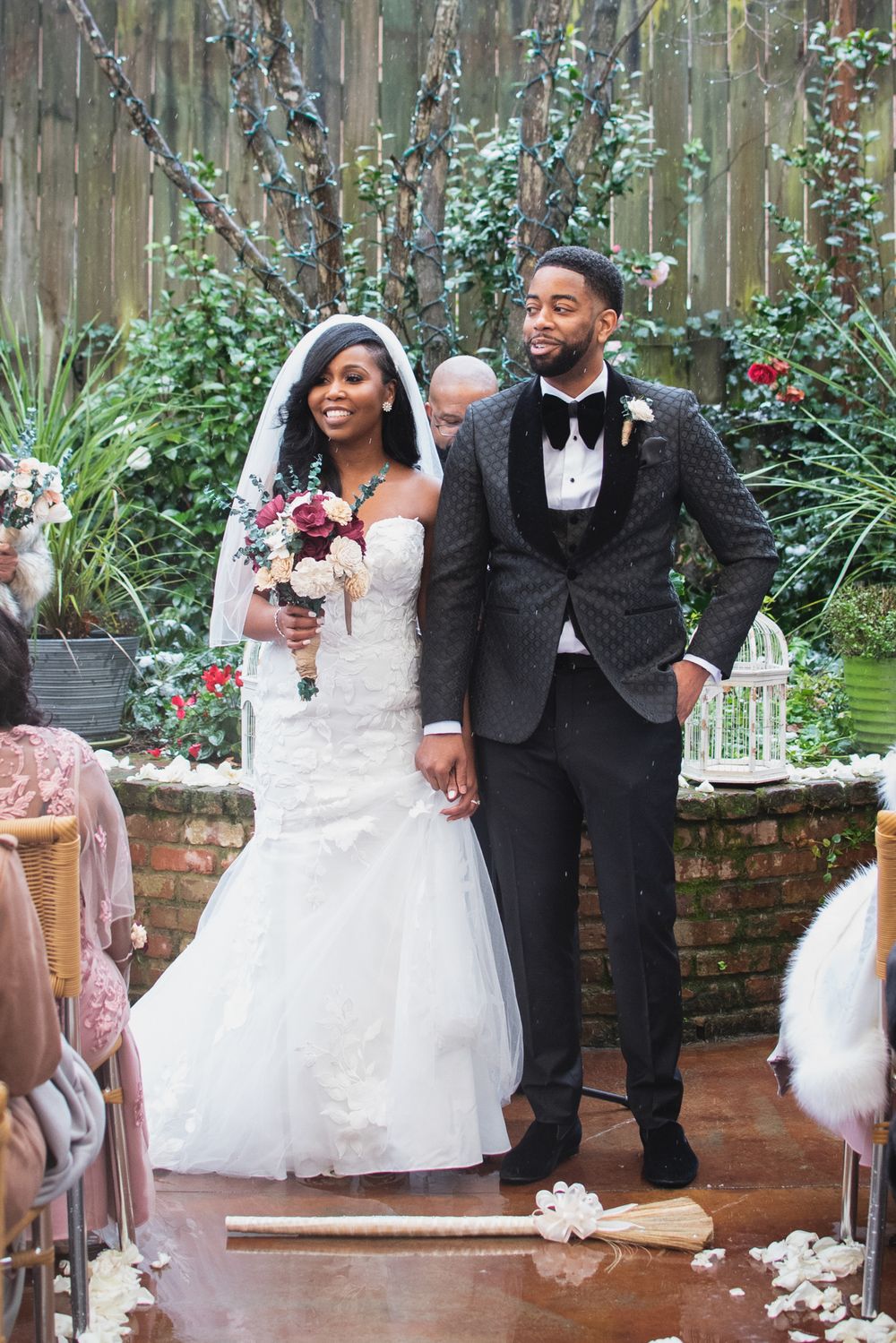Wahoo wedding dress | Beachweddingtips.com
