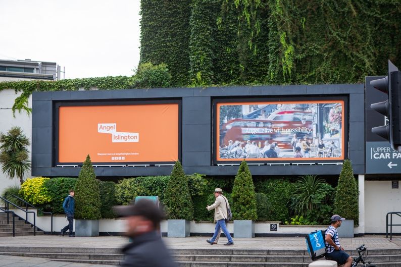 LONDON BILLBOARD - London wedding photographer - Gary Williams
