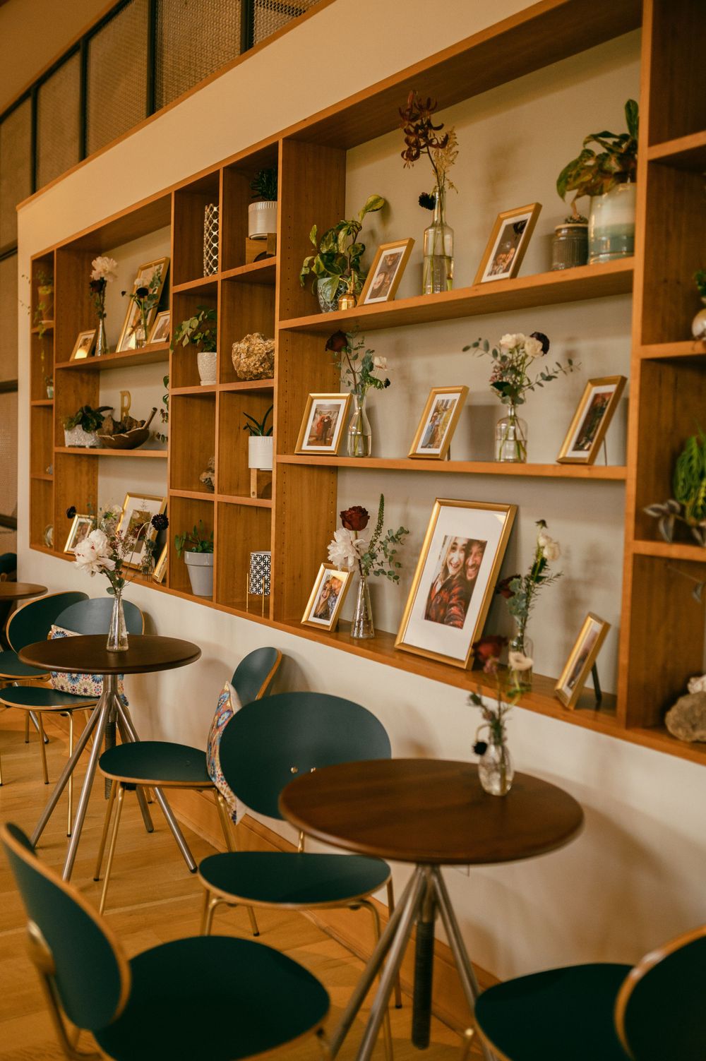 PNW Vineyard Wedding - Elly + Jeremiah - bees + mulberry photography