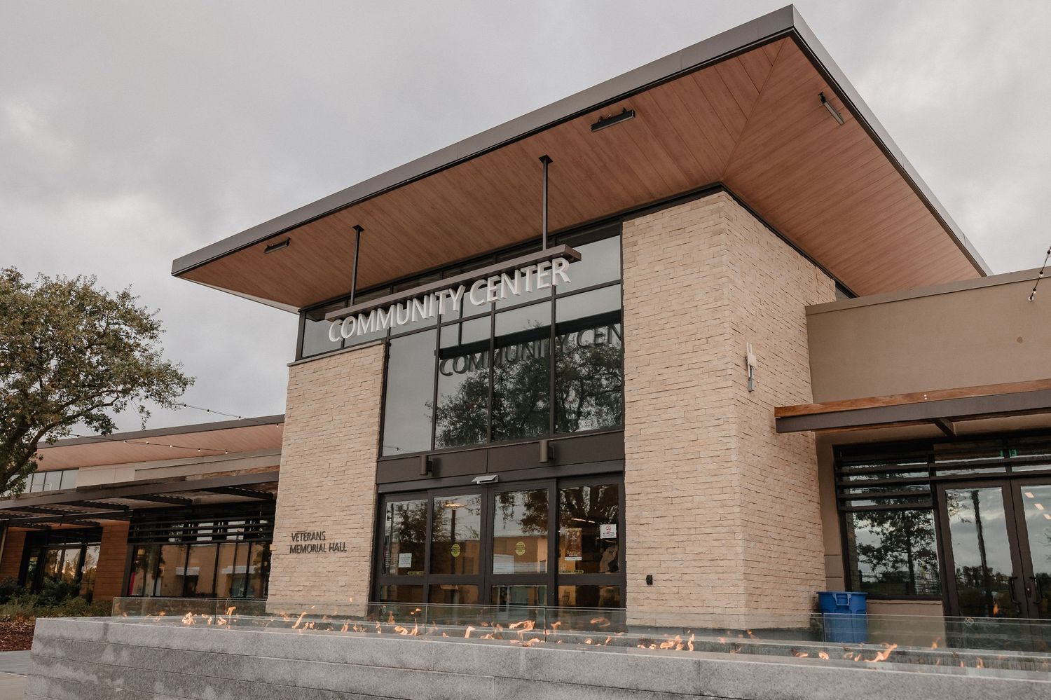 The Center at District56 Quinceanera - Brianna & Arianna - Lorenzo ...