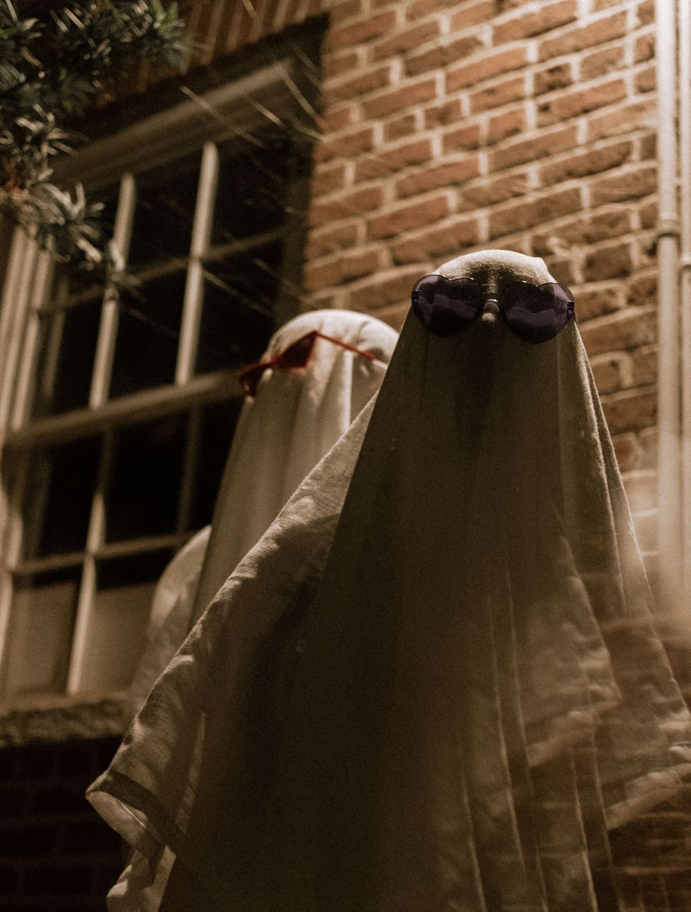 Ghost Photoshoot - Sabrina Regier Photo