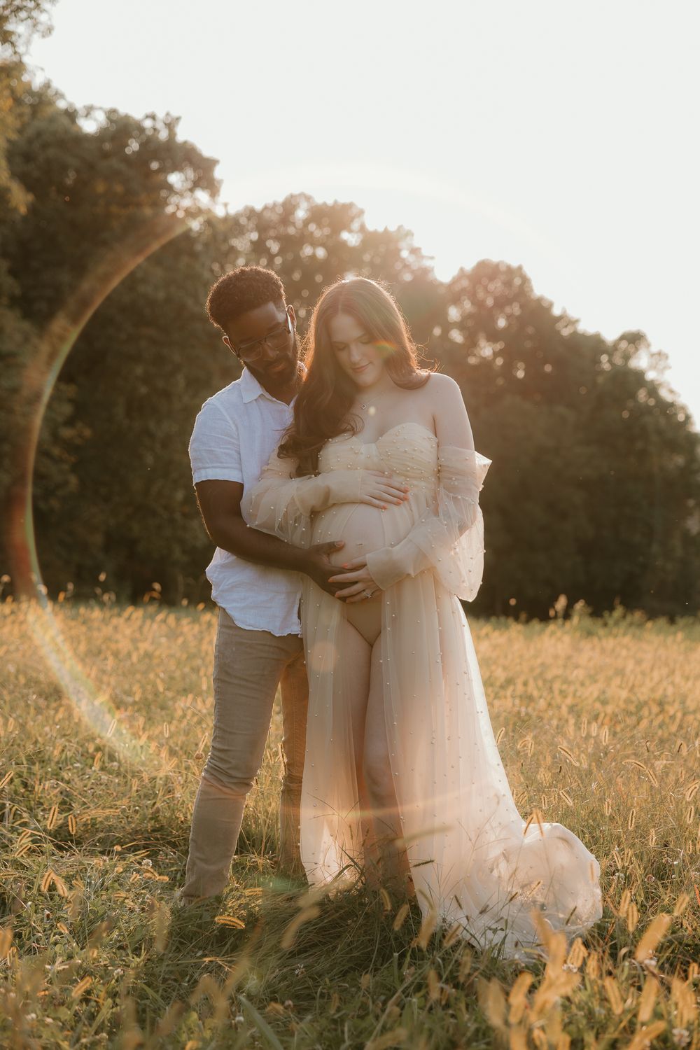 Capture the Glow: A Dreamy Sunset Maternity Session - CaitChristiana ...