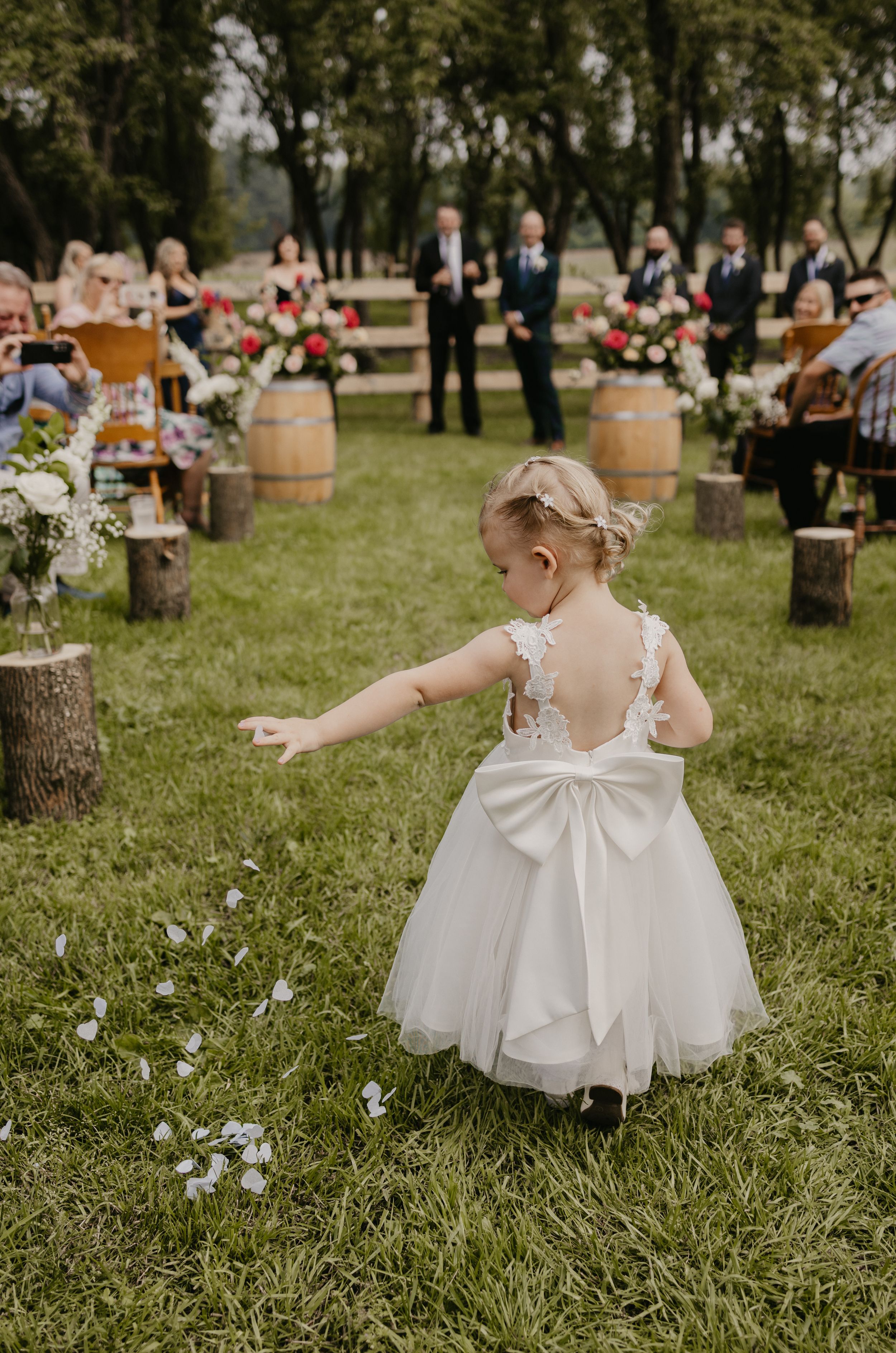 Rustic Romance: Sarahjane and Jay's Heartfelt Farm Wedding in Hamilton ...