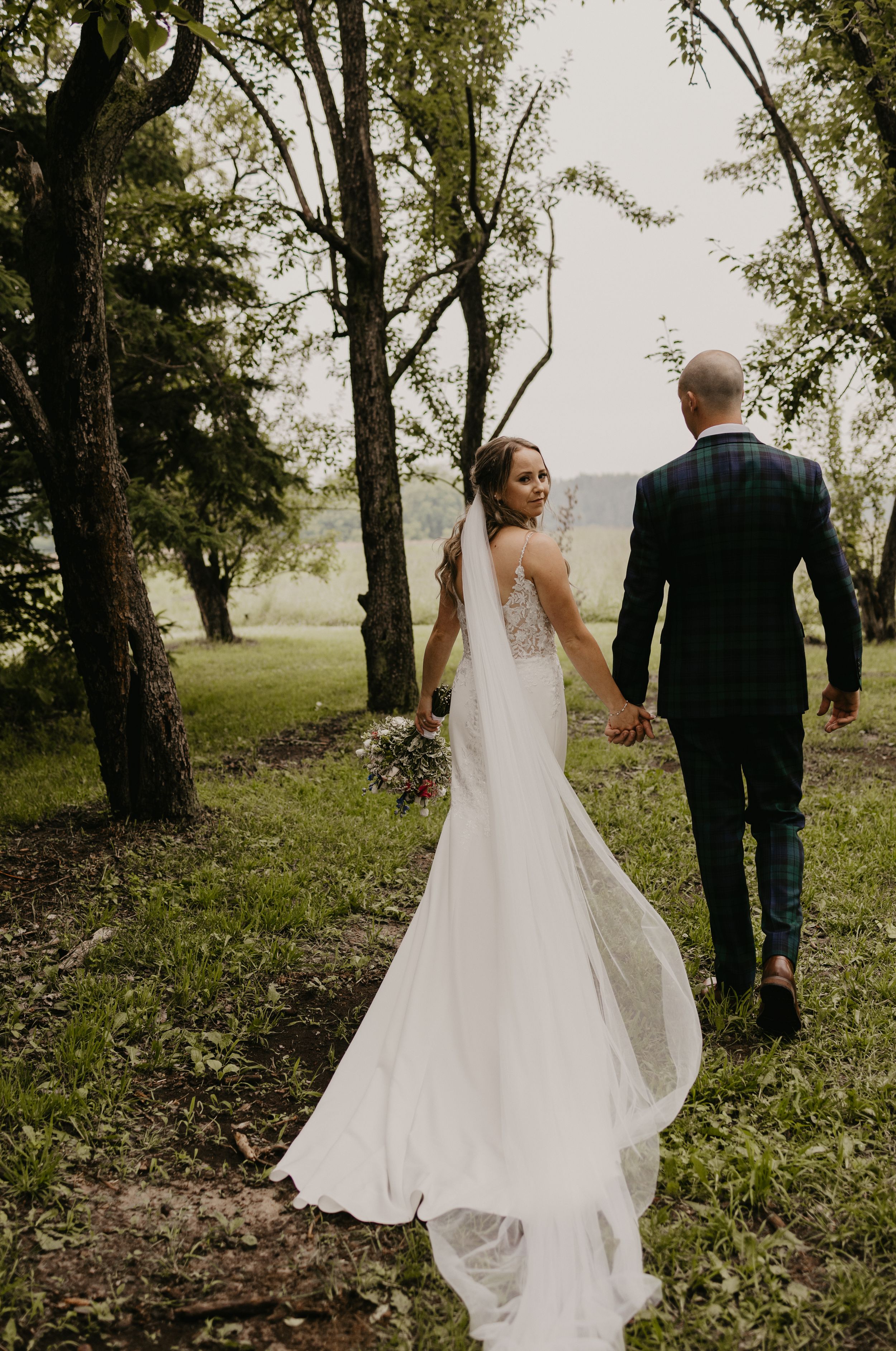 Rustic Romance: Sarahjane and Jay's Heartfelt Farm Wedding in Hamilton ...