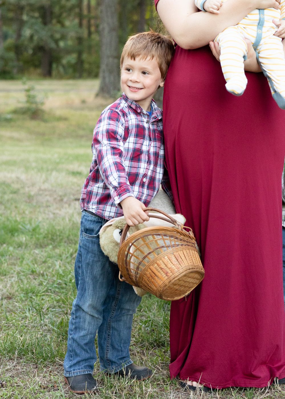 Estacada Family Portrait Session - Family of 6 - Little Eagle Studios