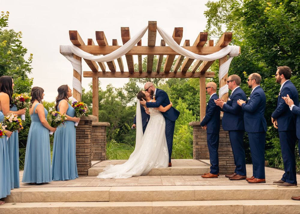 8 Stunning Omaha-Area Garden Wedding Venues - BrightSide Creative