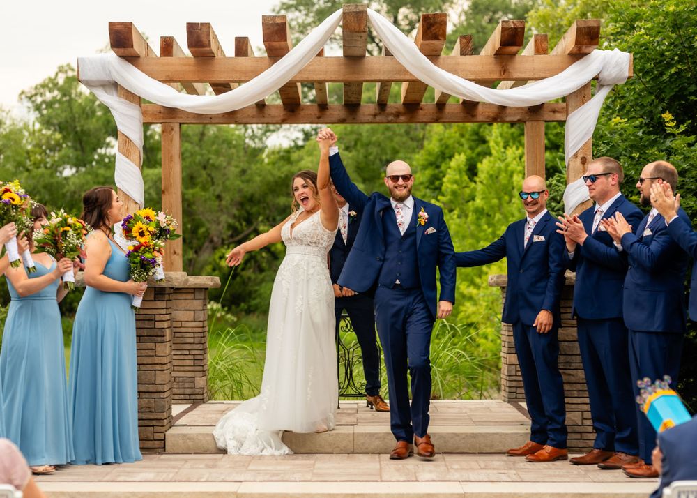 8 Stunning Omaha-Area Garden Wedding Venues - BrightSide Creative