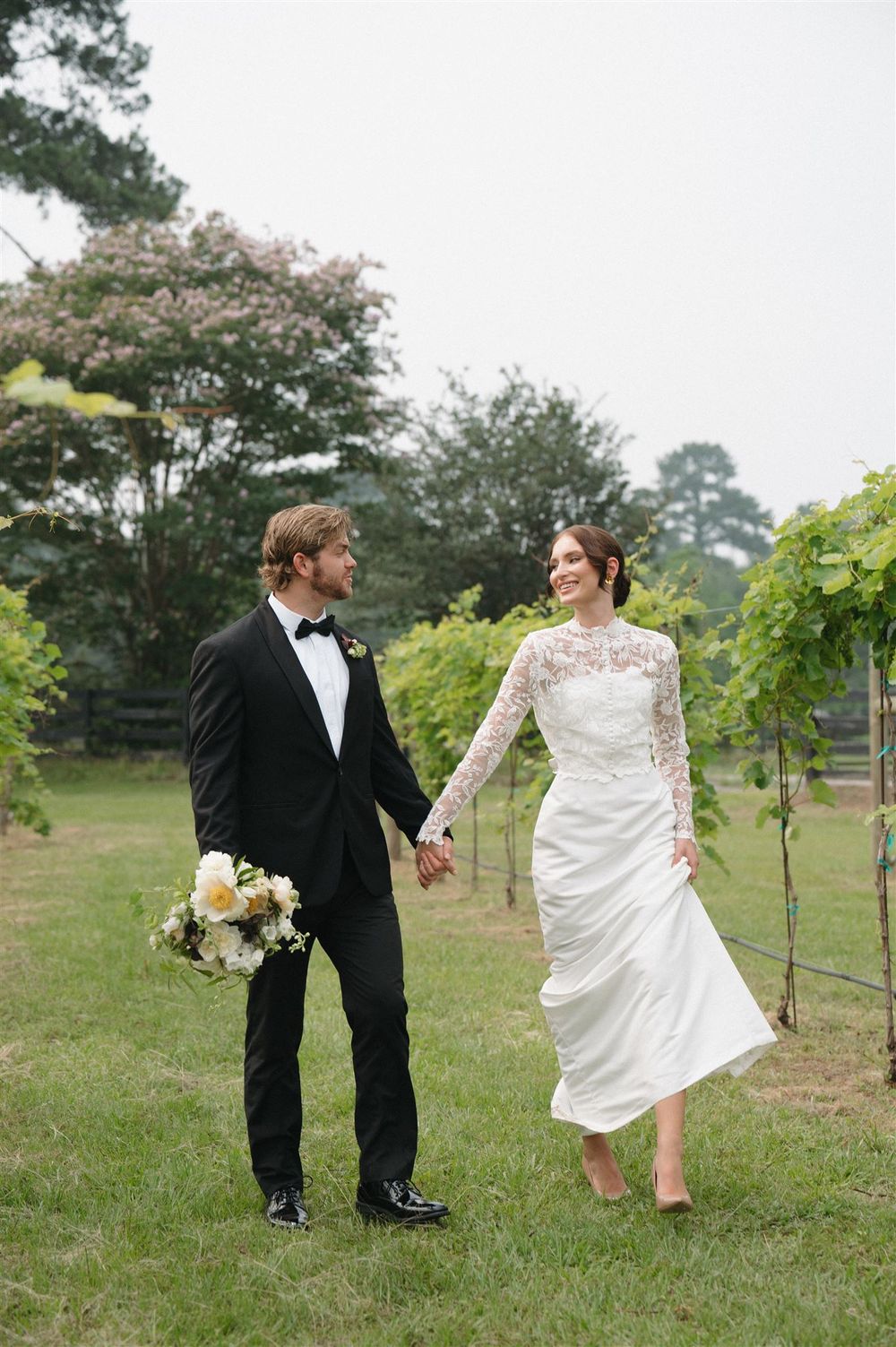 A Stunning Sandlewood Manor Wedding: Kendall & Carter's Elegant ...