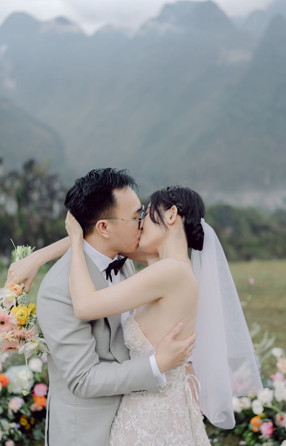 Guide to Elopement in Vietnam: Top Locations for Your Intimate Wedding - andrewnguyenatelier.com