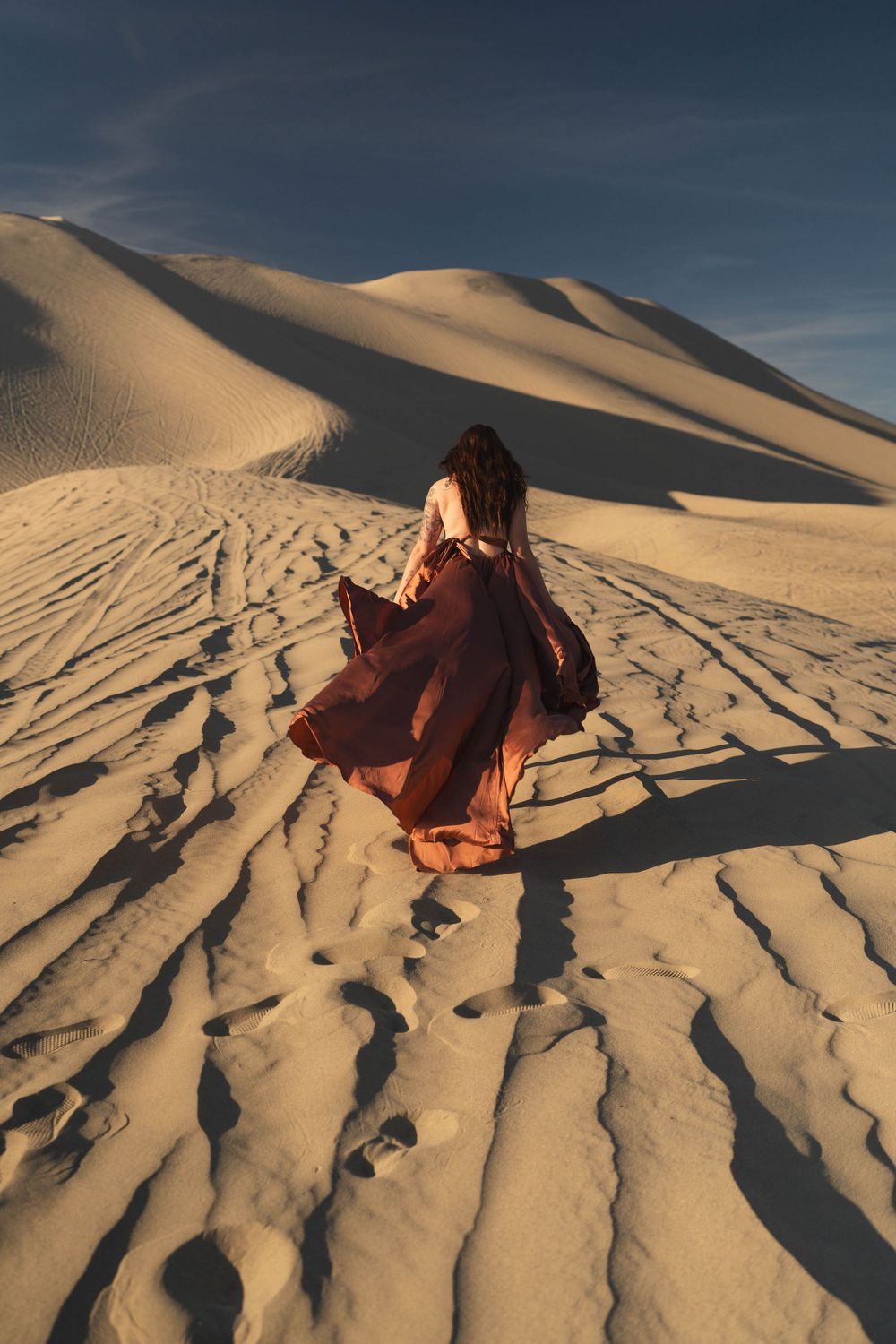 Sand Dunes & Sandy Feet - Kati Nielsen Photography