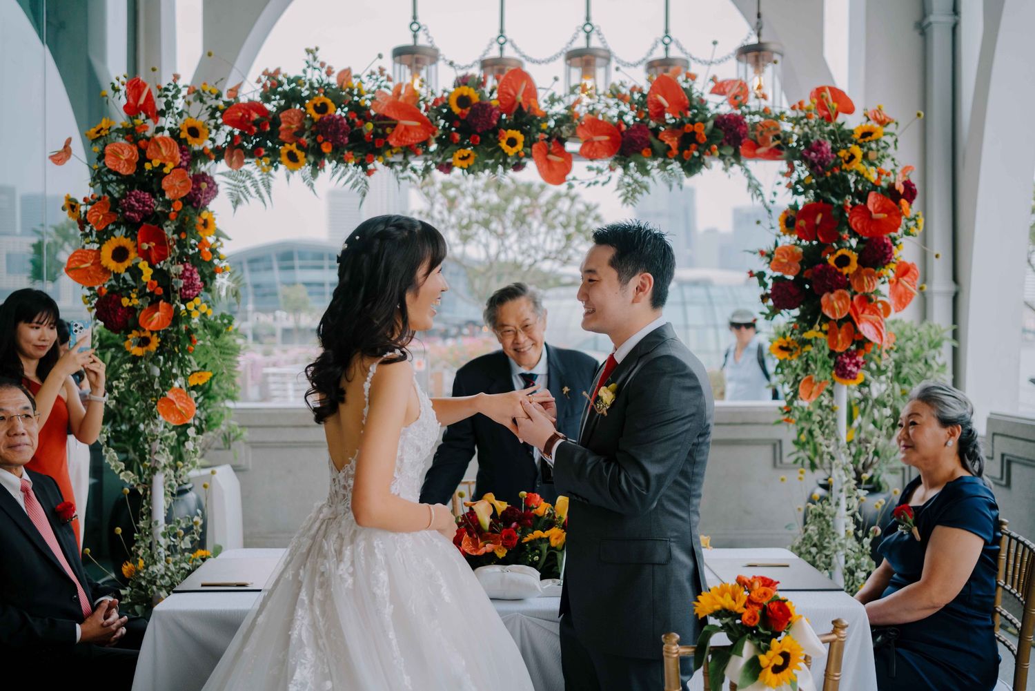 An Understatedly Classic Wedding Dinner at the Historic Clifford Pier ...